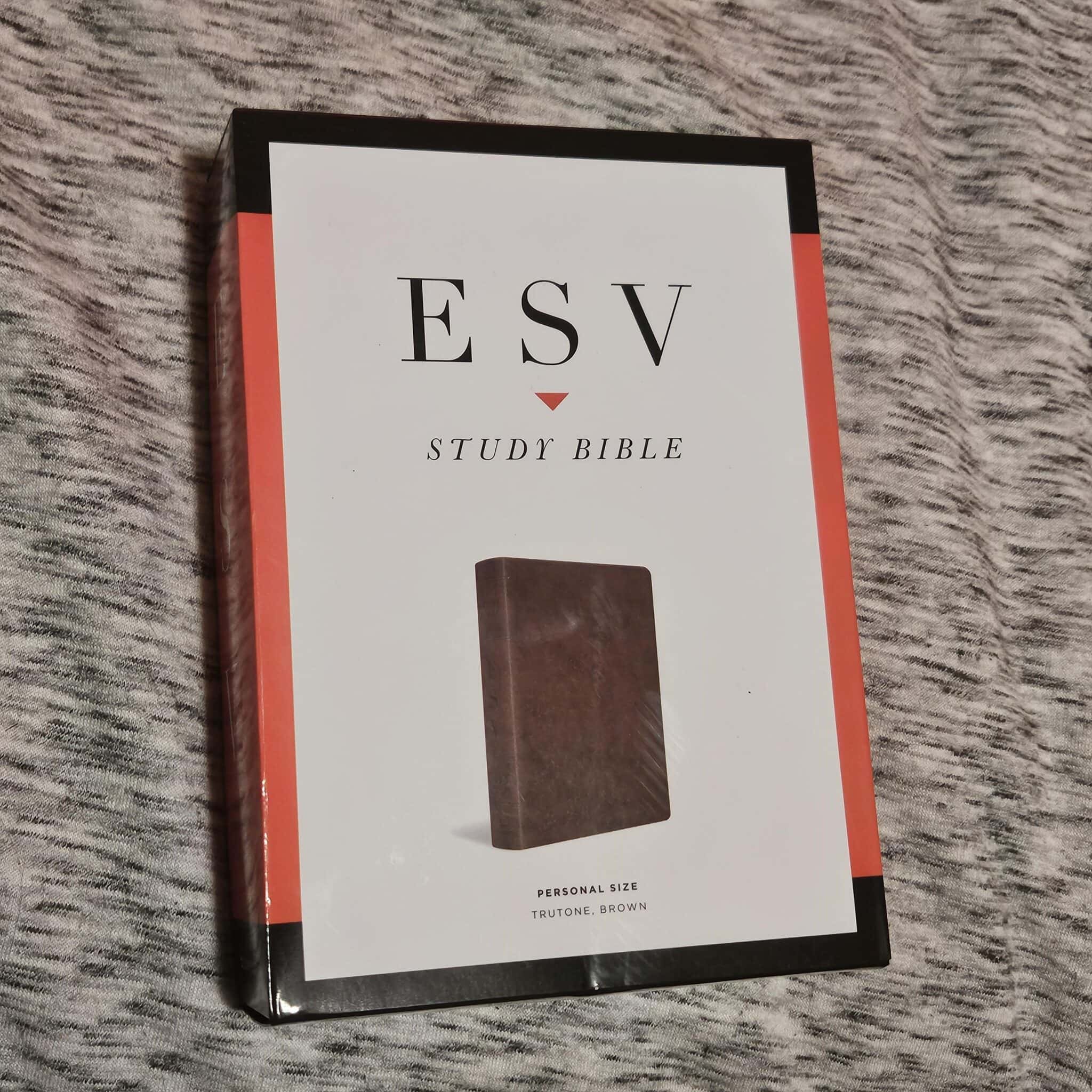 ESV Study Bible Review: An Honest and Thorough Look - Bible Wonderlife